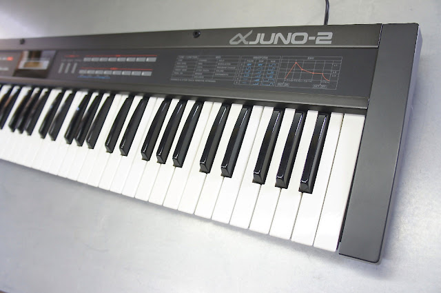 MATRIXSYNTH: Roland Alpha Juno 2 with Original Hard Case