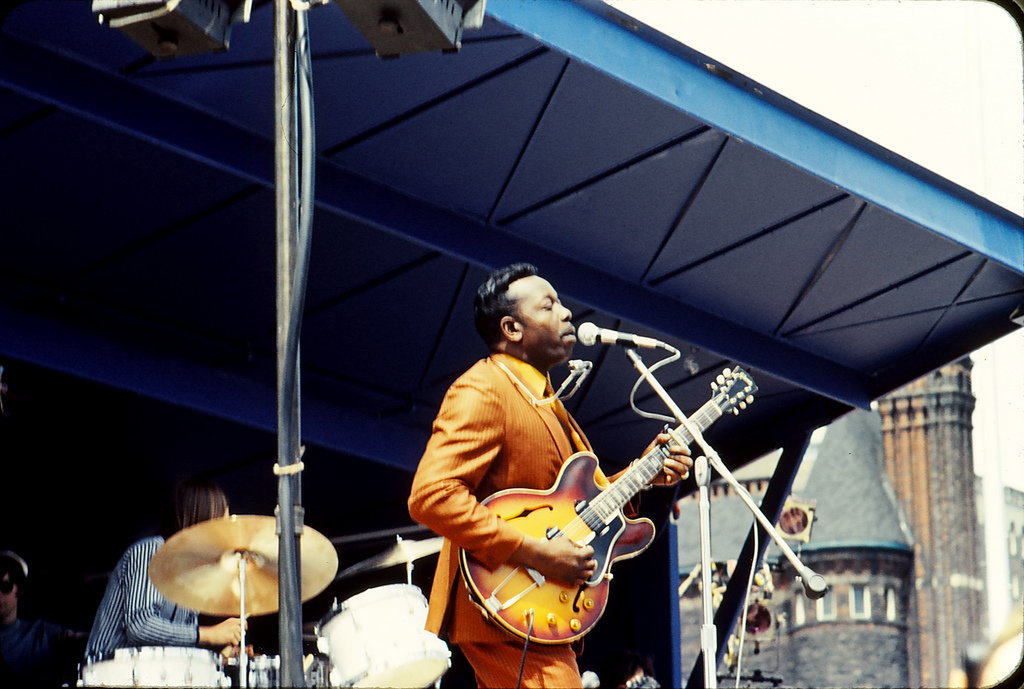 Wonderful Color Photographs of the Toronto Pop Festival, June 1969 ...