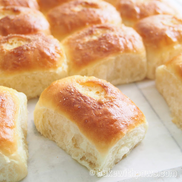 Butter Sugar Buns (Tangzhong Method) - BAKE WITH PAWS