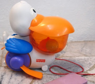 JuaiMurah: Fisher Price Go Baby Go Pull Along Pop Pelican