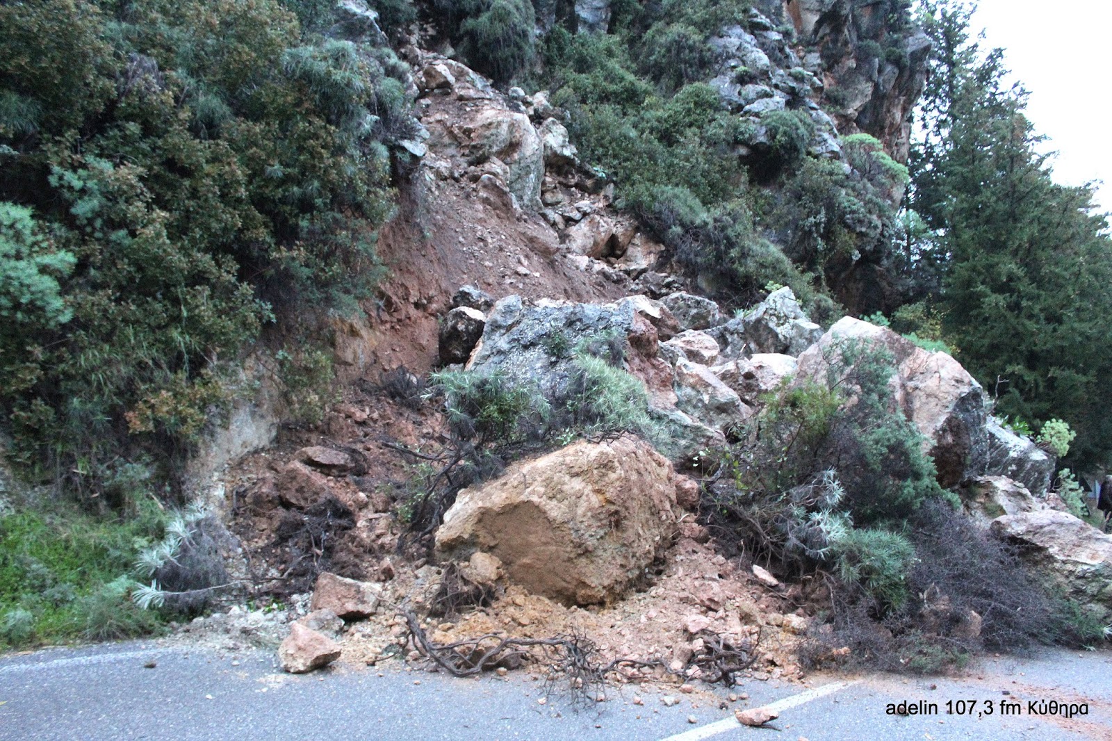 AdelinFM Kythira : ΕΚΤΑΚΤΟ.ΚΑΤΟΛΙΣΘΗΣΗ ΒΡΑΧΩΝ ΣΤΗΝ ΠΕΡΙΟΧΗ ΤΗΣ ¨ΓΑΛΑΝΗΣ ...