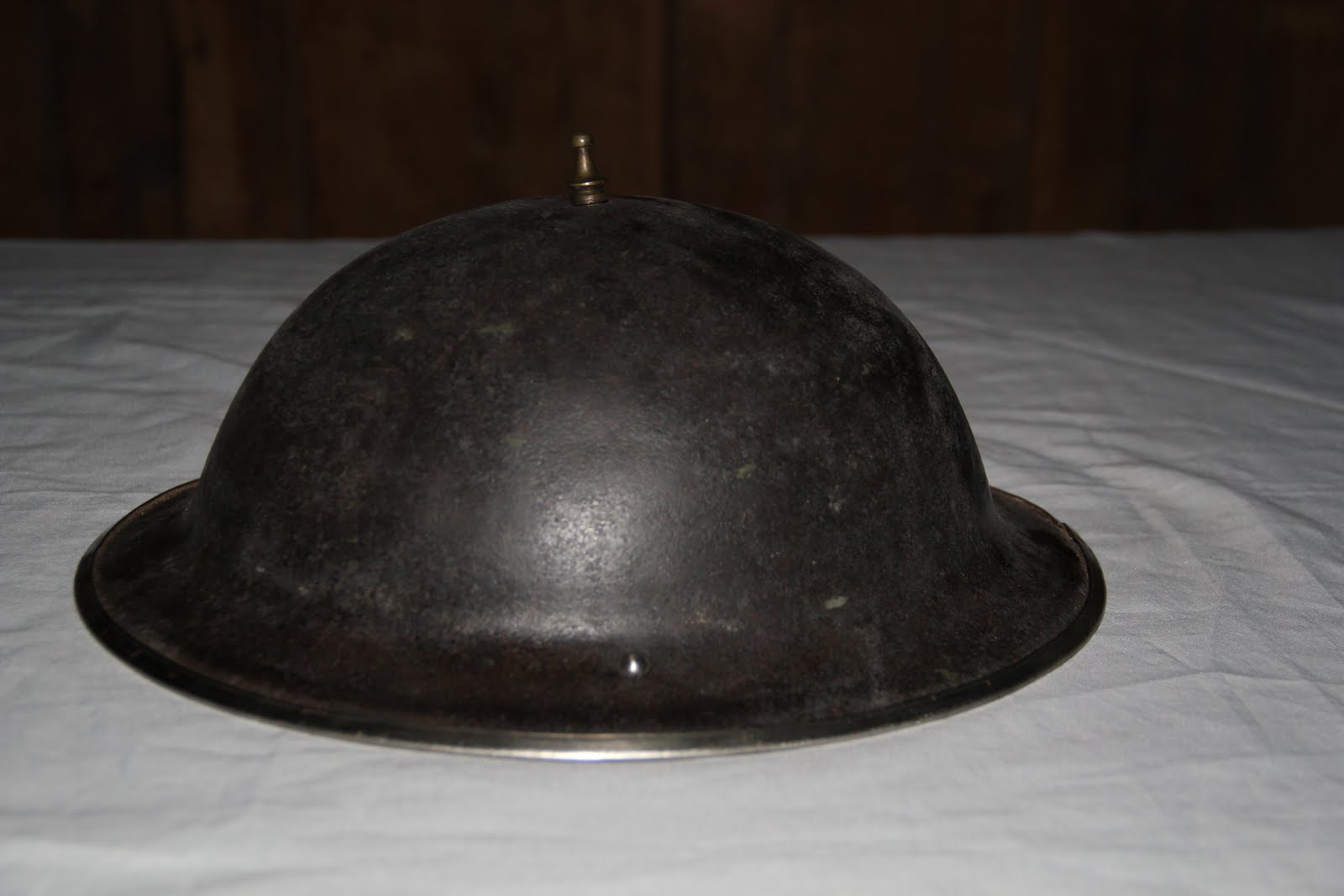 Rumah Barang Lama: Helm Perang Kuno Antik