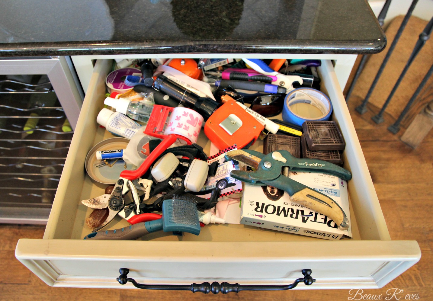 Beaux R'eves: One A Day ~ Organizing My Drawers and Cupboards