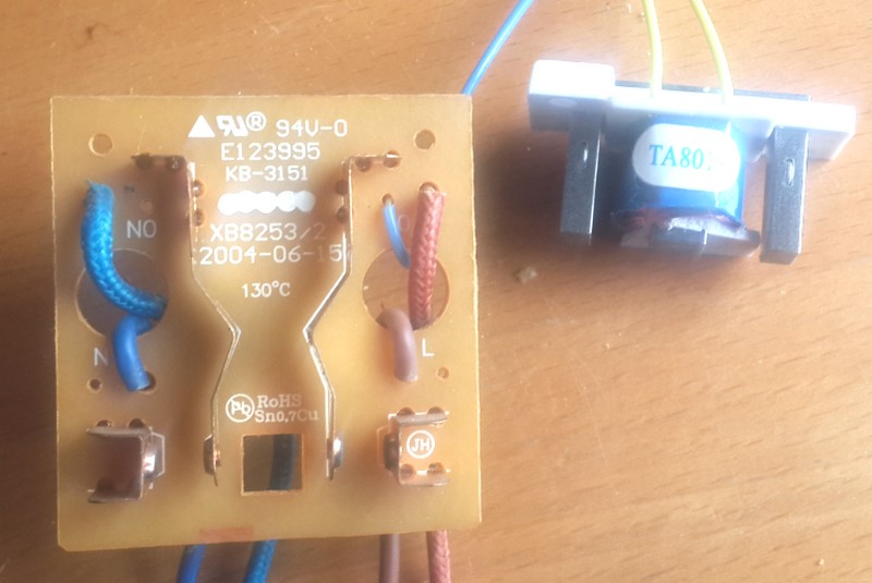 eSalvage: Toaster Kenwood TTP102