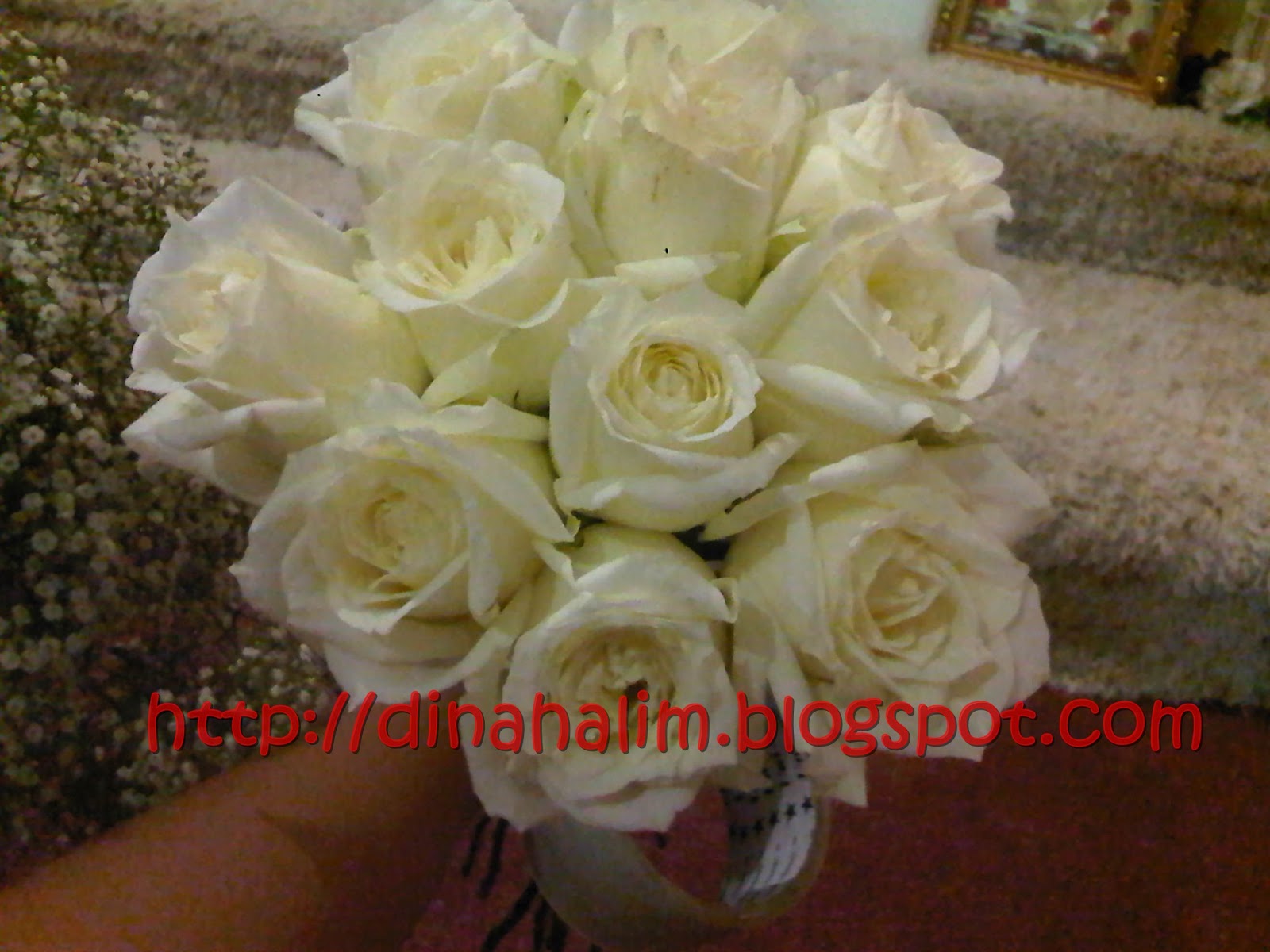 Dina Halim Bridal Boutique: DIY : Bunga Tangan Fresh Flowers.