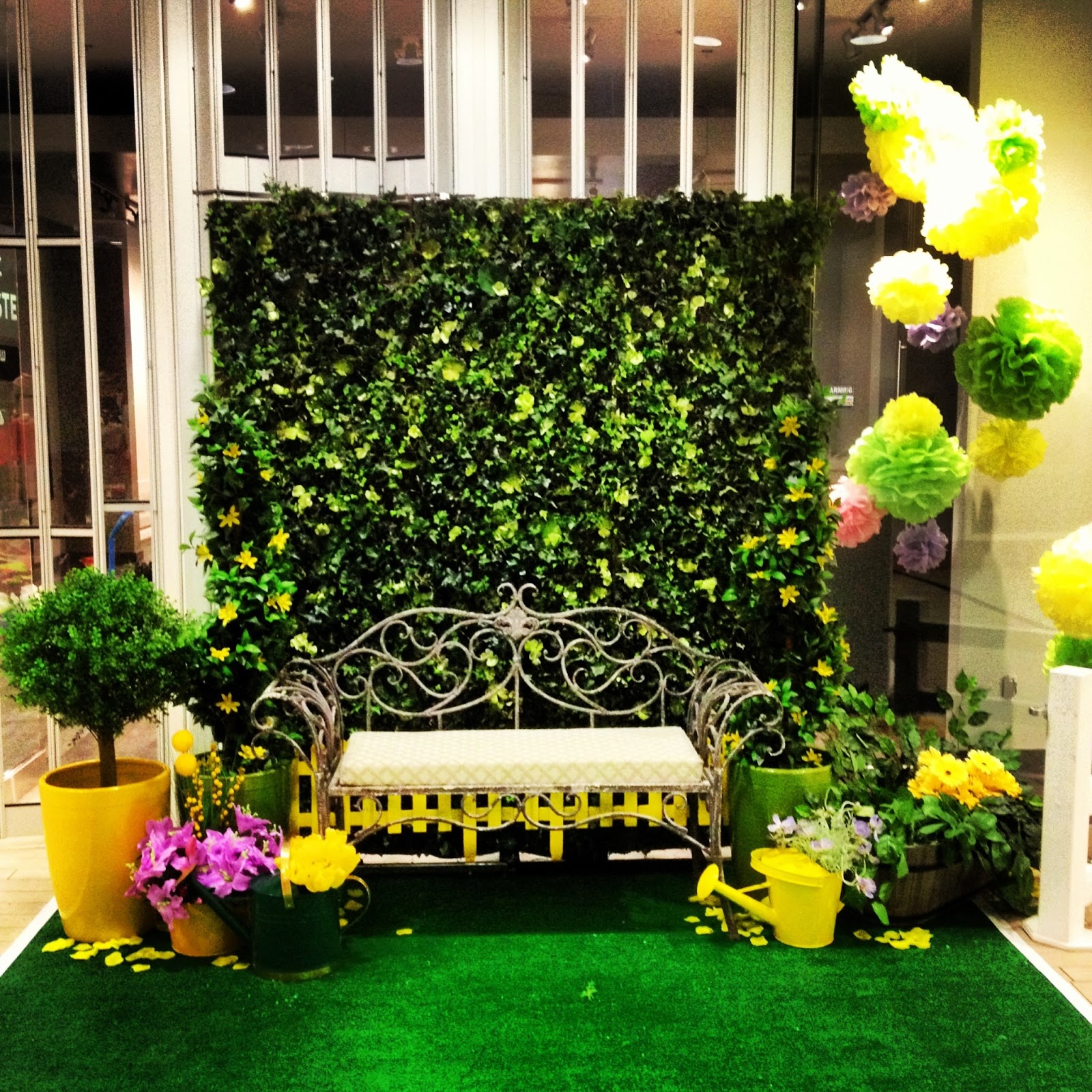 Flourishing Retailers: Spring Display Inspiration