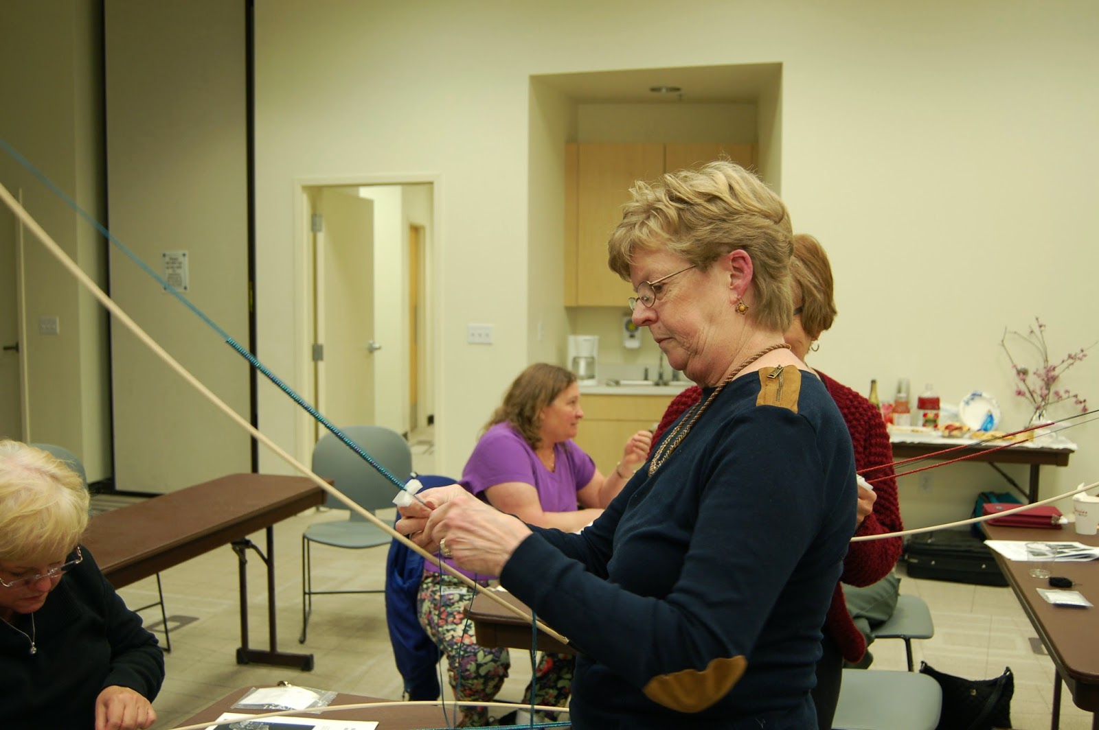 Reno Fiber Guild: Bow Loom Weaving