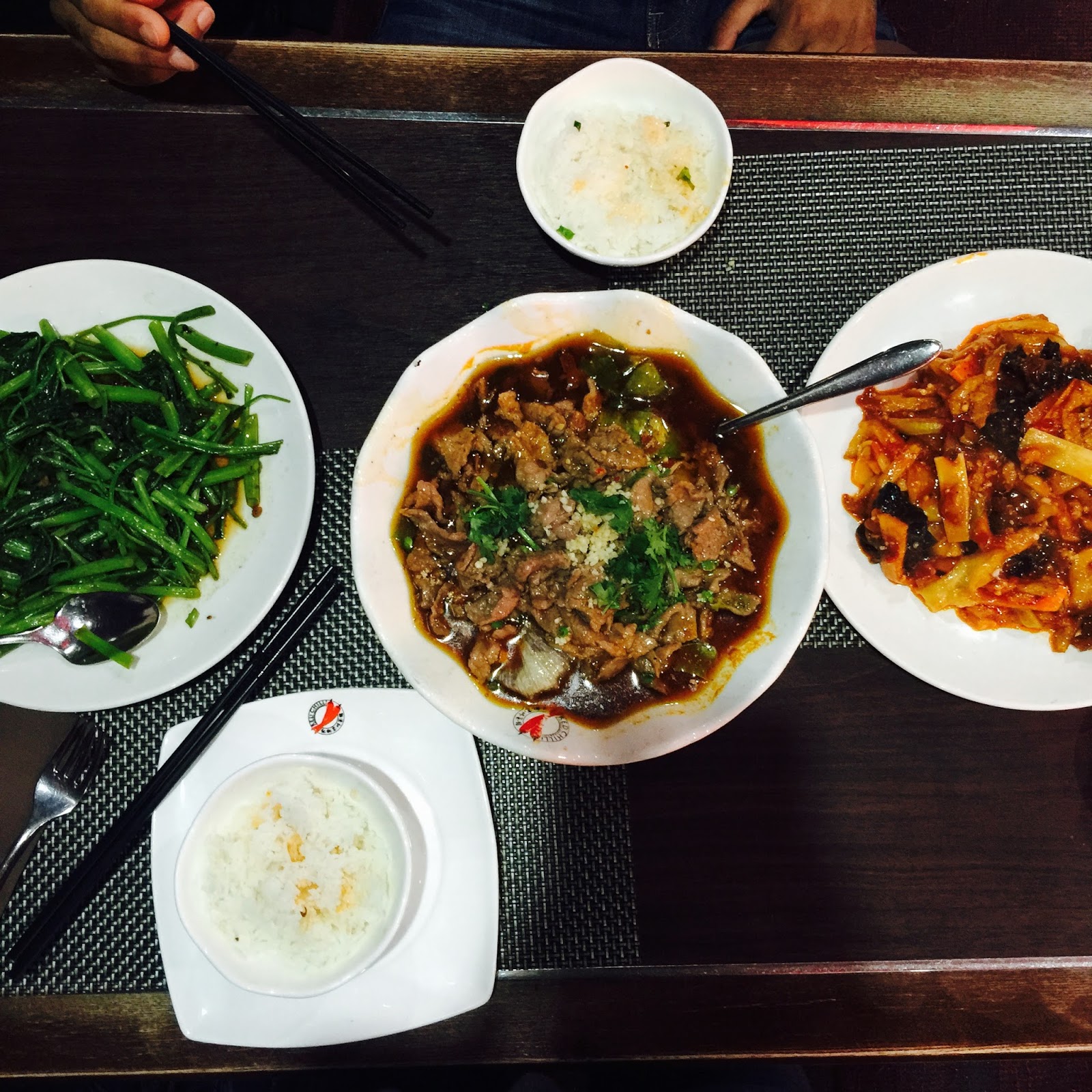 EATING OUT: How To Order Chinese Food Like A Pro! | FOOD | LIFE | + em