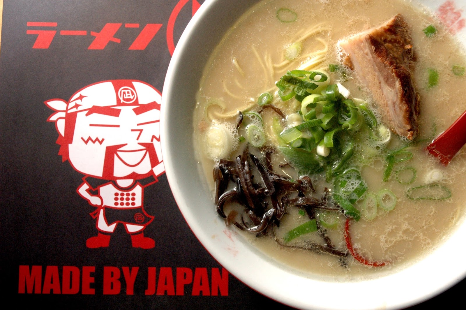 DUDE FOR FOOD: The Original King: Ramen Nagi's Classic Butao on a Rainy Day