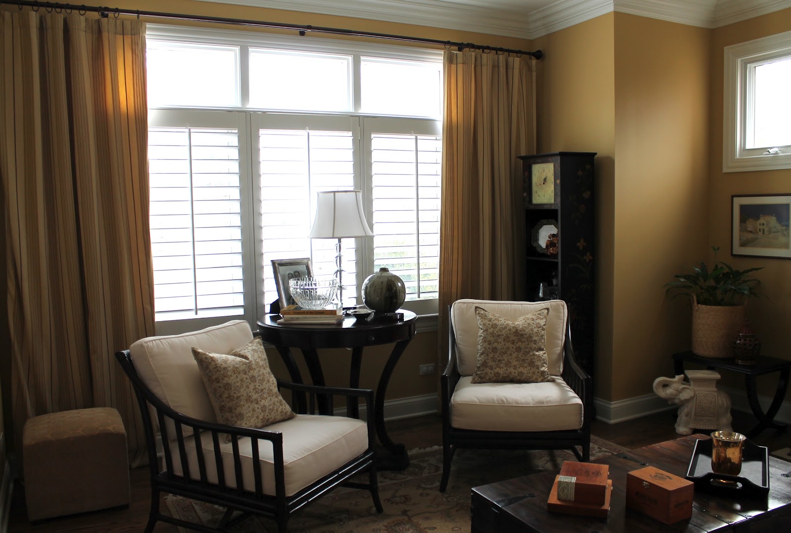 Designing Domesticity: Reader Renovation: Living Room Rearrangement