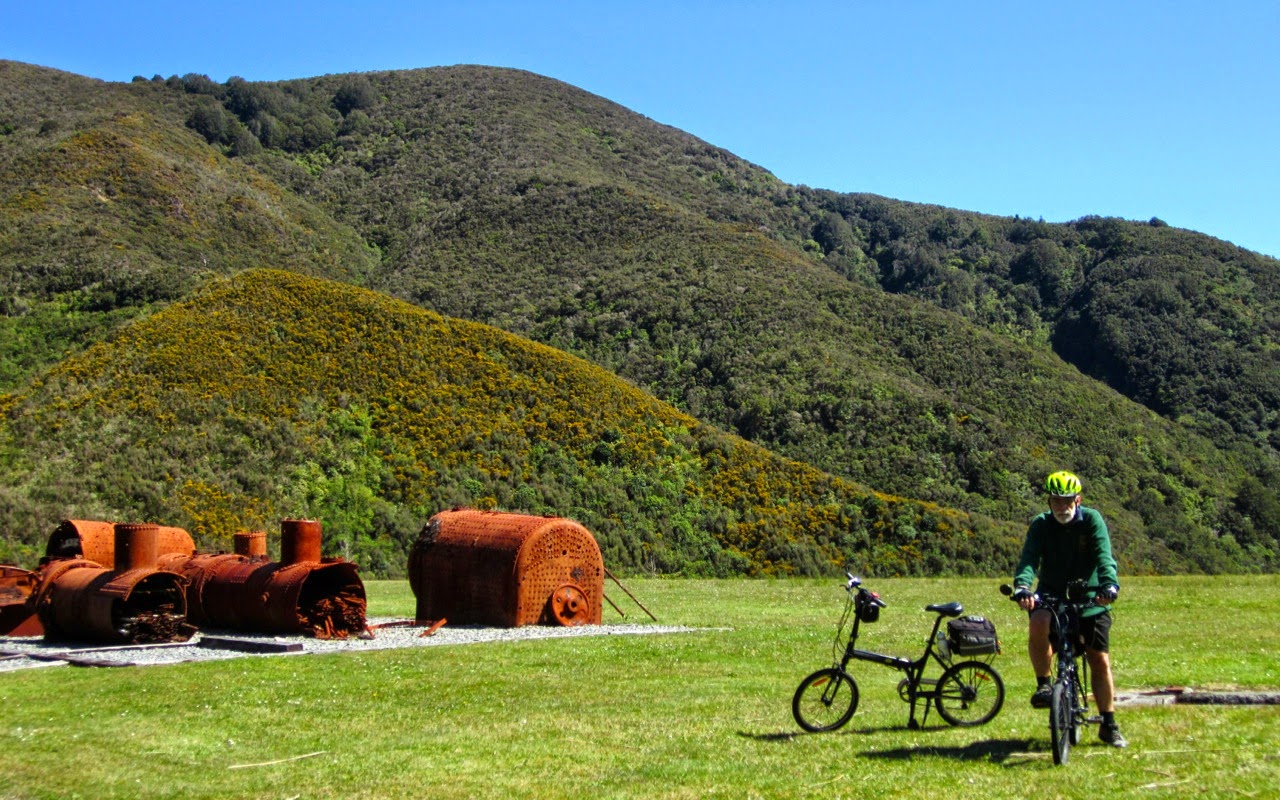 Dizzy's folding bike: Rimutaka Rail Trail