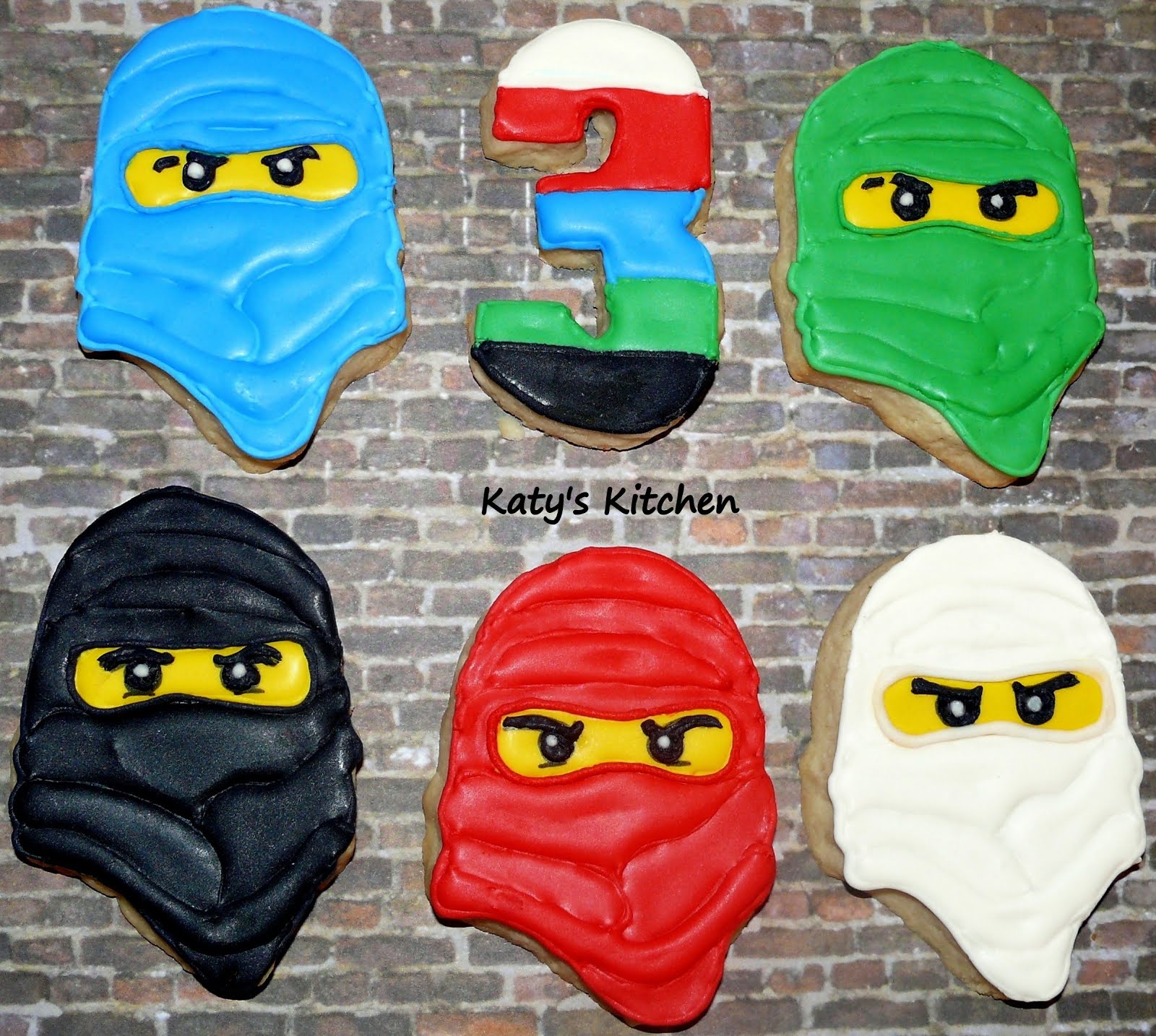 Katy's Kitchen: Ninjago Cookies