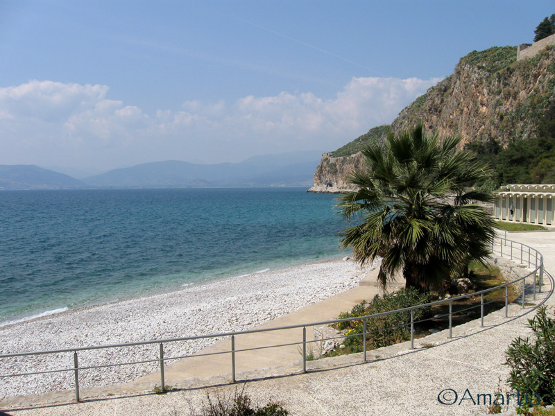 NAUPLIE, PELOPONNESE : MES ESCAPADES: La plage d'Arvanitia à Nauplie