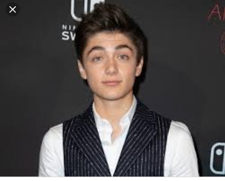 Los Ojos del Espectador: Asher Ángel joven actor Americano