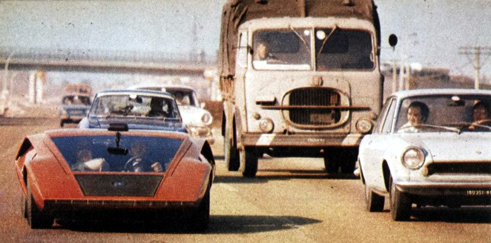 Karsoo: The Lancia Stratos Zero, one of the wedge concept cars of the ...