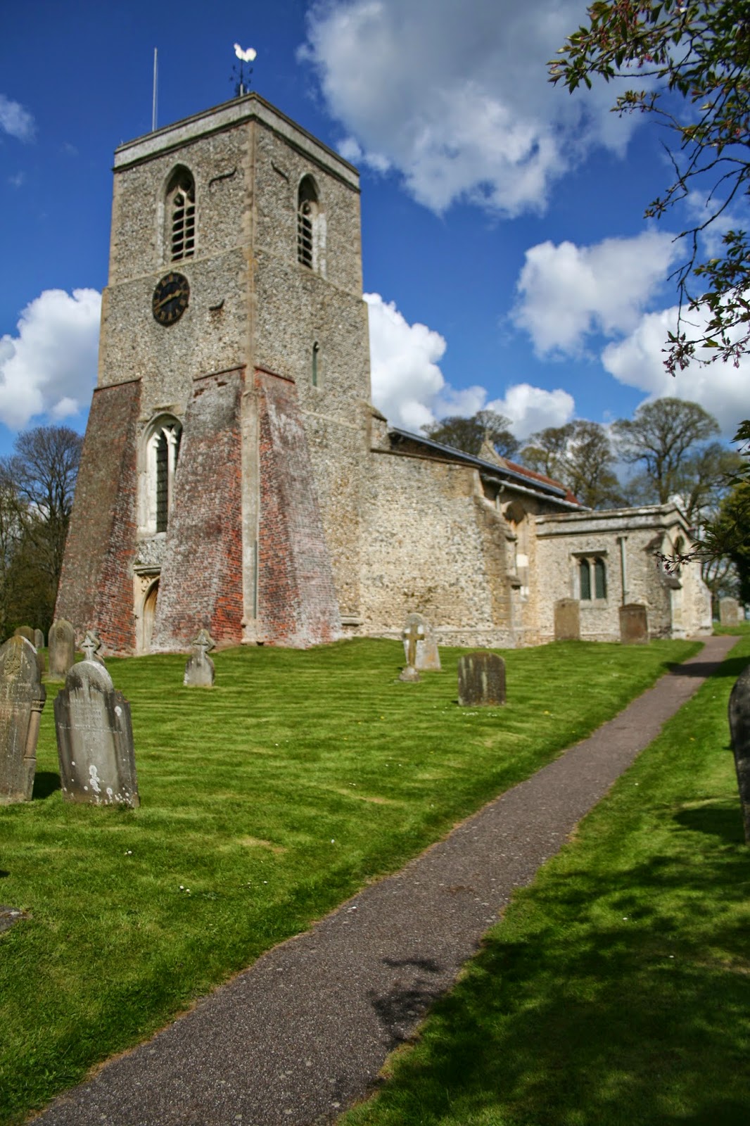 DHGenealogy: War Memorial of Sandon in Hertfordshire