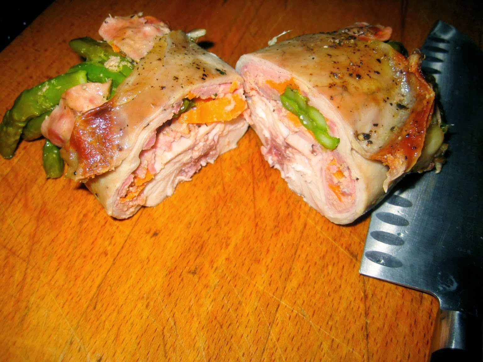 LAS RECETAS DE MAMA ROSA: Lomo de conejo relleno