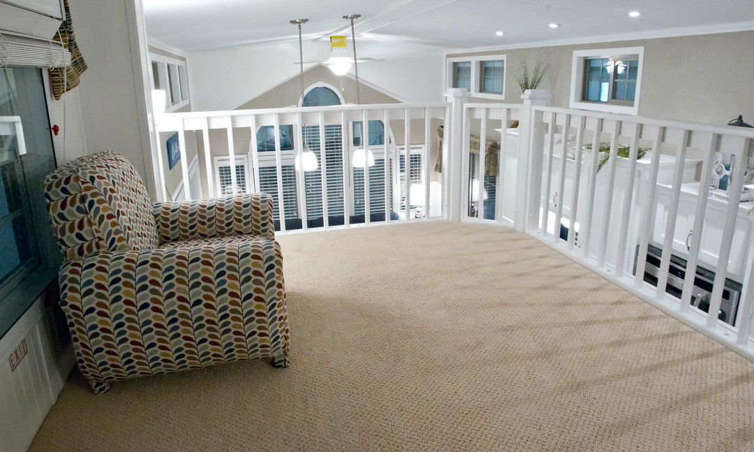 The Kropf Island Series Home [ TINY HOUSE TOWN ]