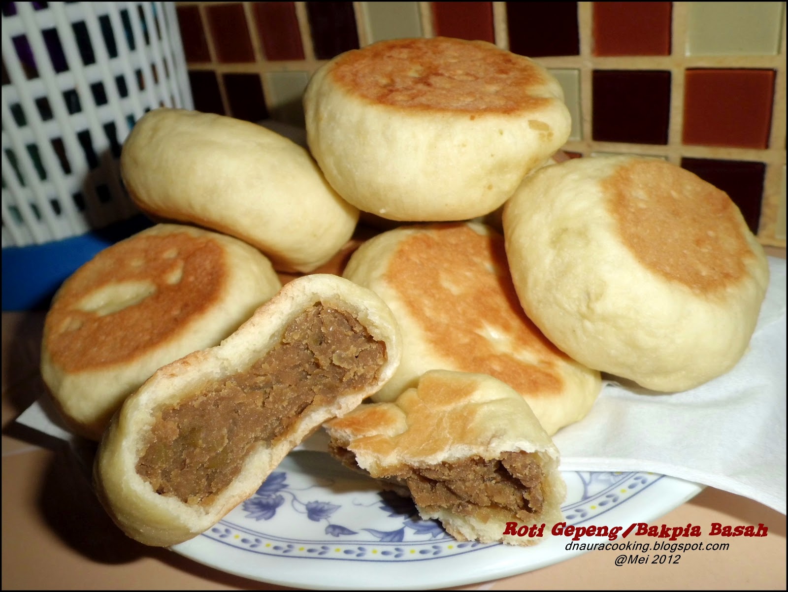 D'naura Natural Cooking: Roti Gepeng/Bakpia Basah