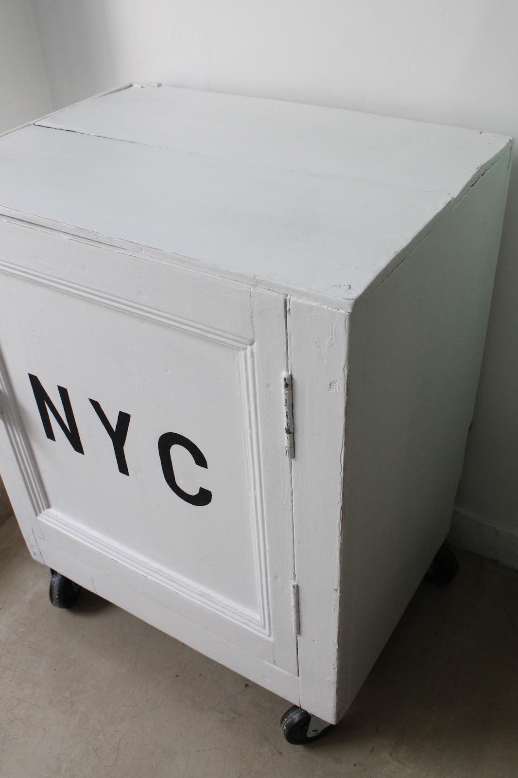 Mueble NYC con ruedas: Deco Marce Tienda