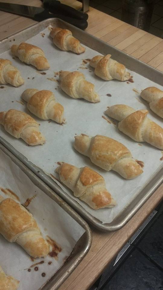 Bexy's Baking Blog: Crescent Roll Biscuits