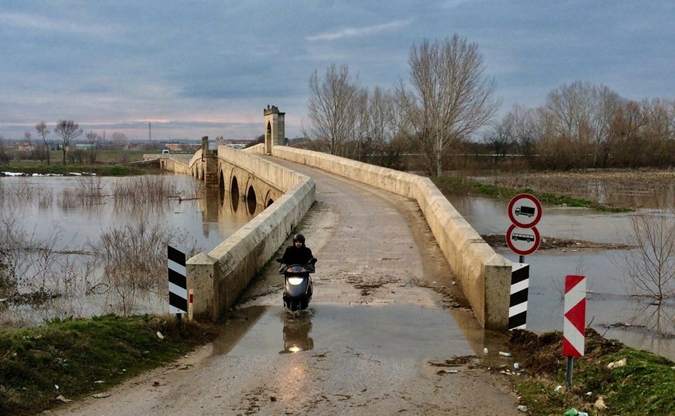 Weather News: Ο ποταμος Τουντζας υπερχειλισε στην Τουρκια!(φωτος)