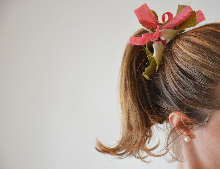 DIY ··· Colitas para el pelo ··· / Actitud y alegría.