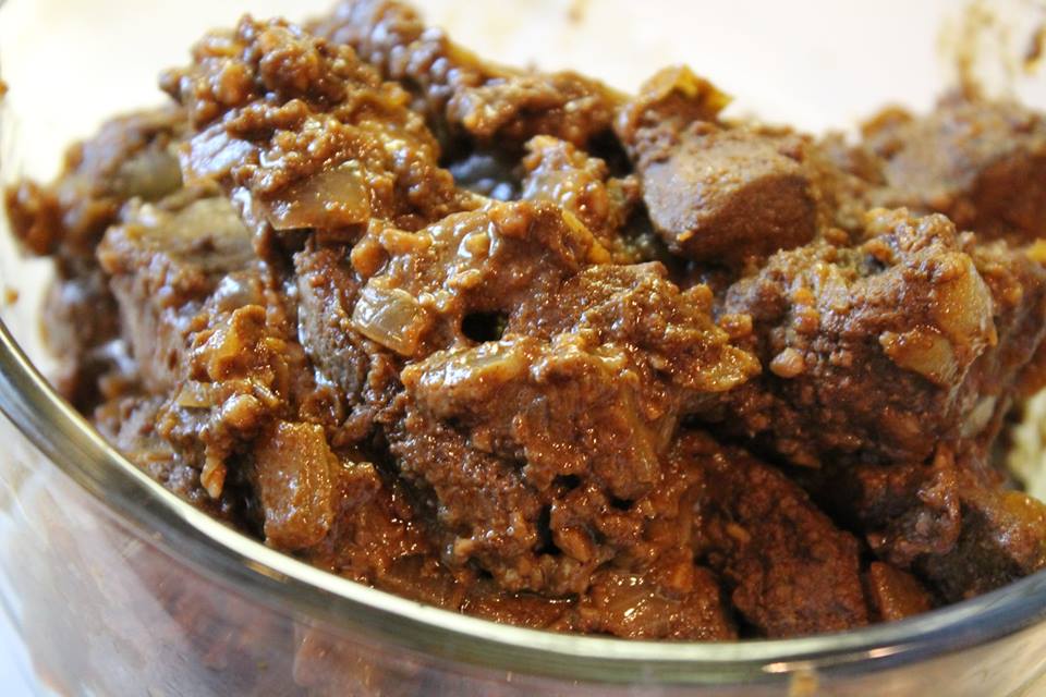 In en om die huis: LEWER KERRIE