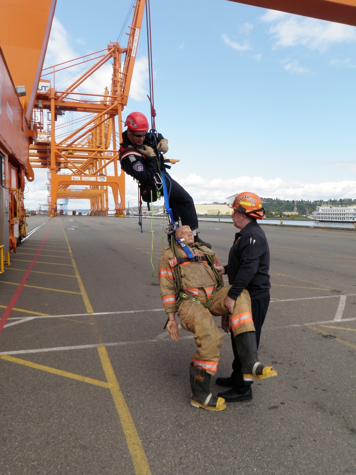 Tacoma Fire Department: Crane Rescue Training at the Port of Tacoma