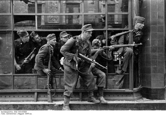 SGM Segunda Guerra Mundial WW2: Revolta de Varsóvia - Agosto / Setembro ...