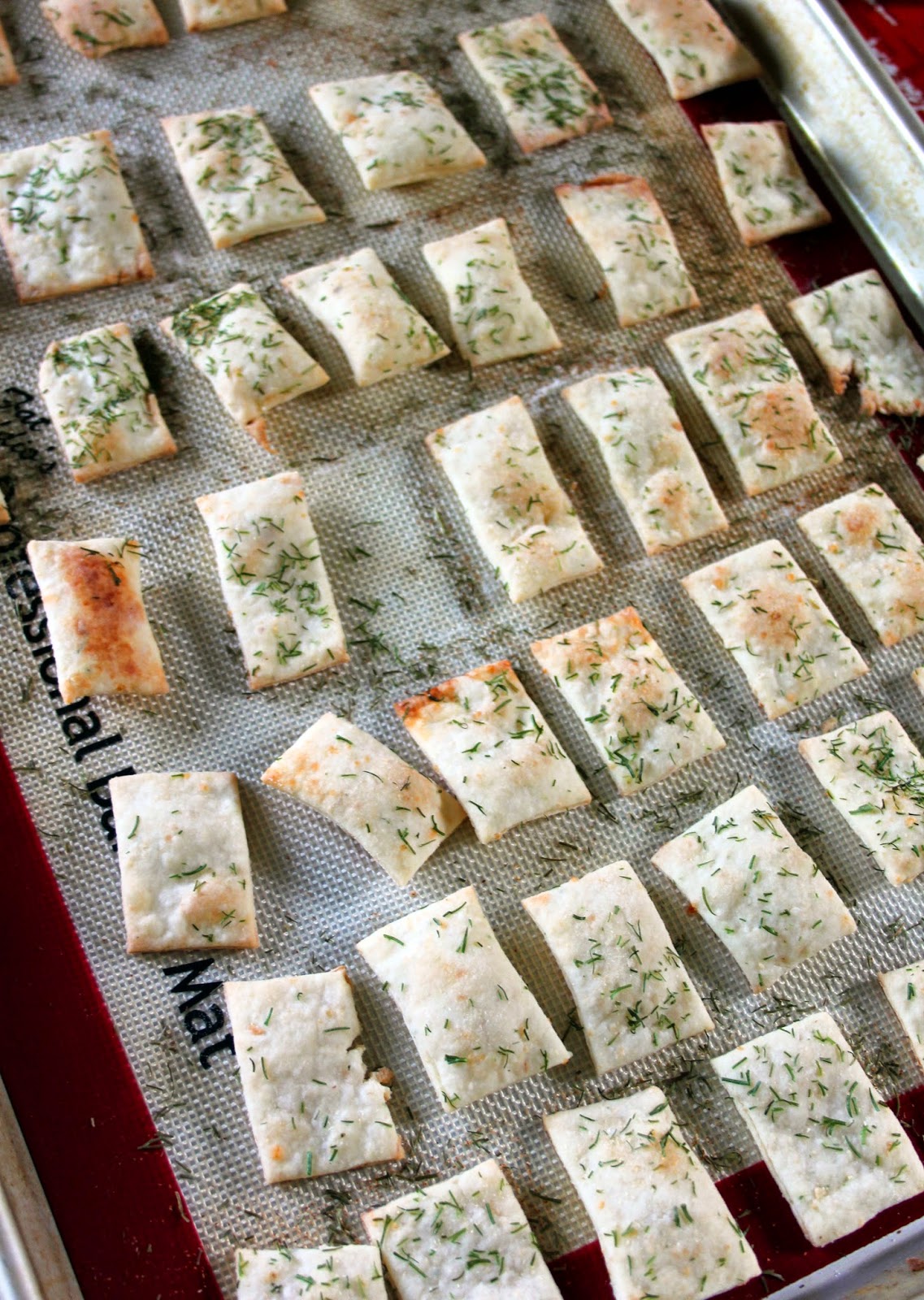 Jo and Sue: Cheesy Dill Crackers