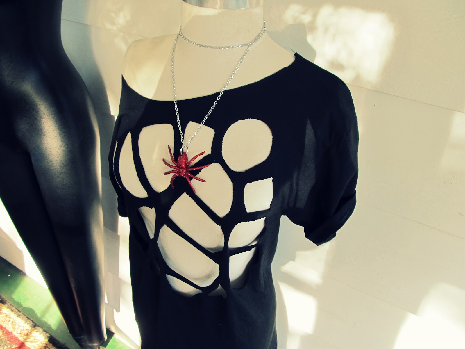 WobiSobi: Spider Web Shirt.DIY