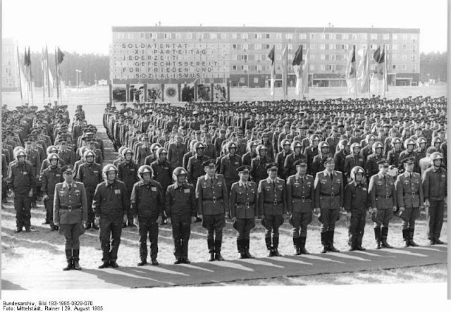 N.V.A. - D.D.R.: Luftstreitkräfte / Luftverteidigung 1ª Parte.