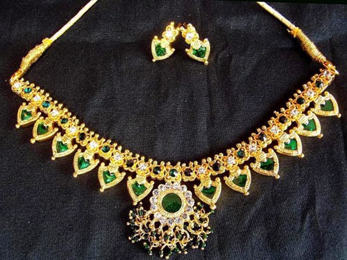 Kerala Traditional Palakka Mala jewellery | Palakka Mala Different ...