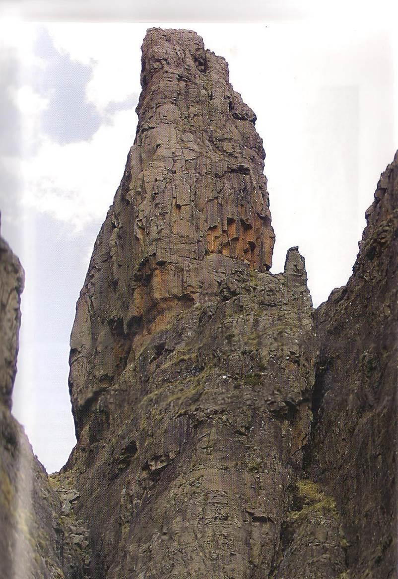 Drakensberg Wilderness Hiking South Africa - Mountain of the Dragons ...