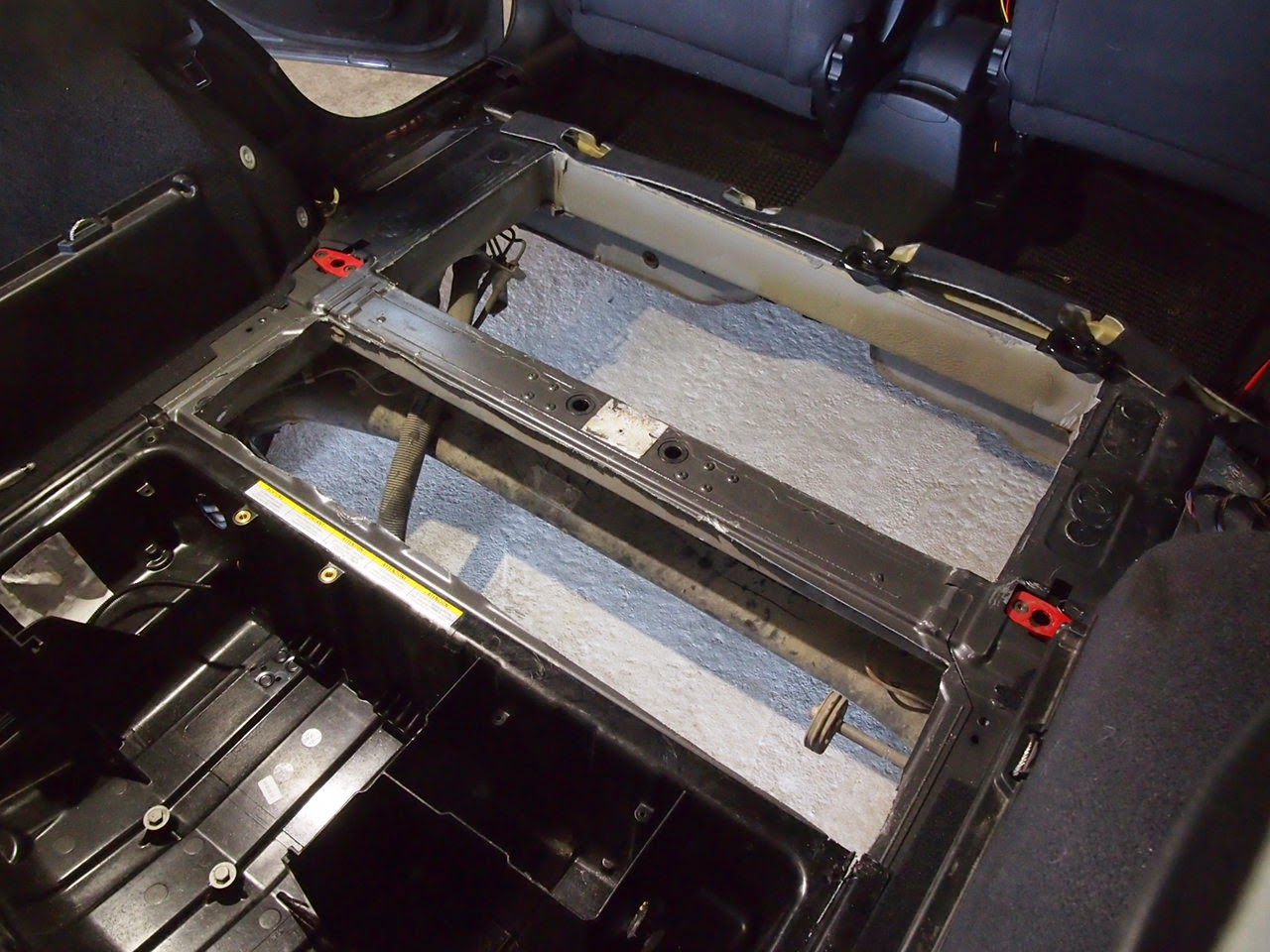 EVA2 - Electric Audi A2: Space for the rear battery boxes