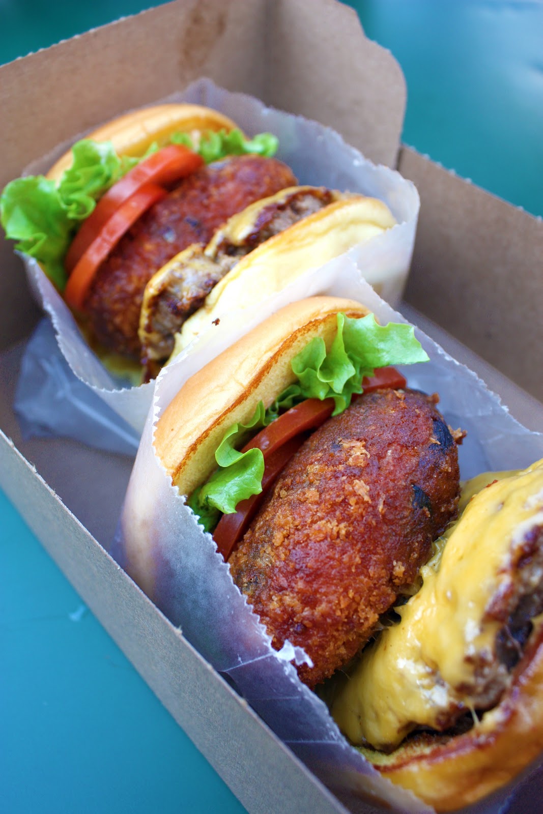 Foodish Fetish: Shake Shack: Our first meal in the concrete jungle