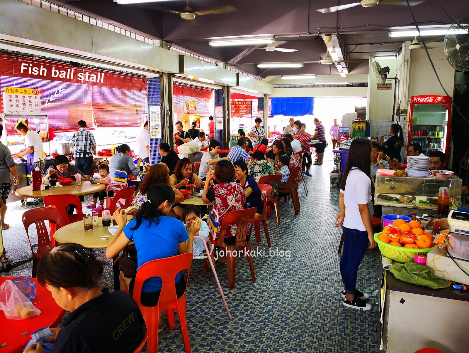 What to Eat in Johor Jaya. Fish Ball Soup at Fong Yem Kopitiam |Tony ...