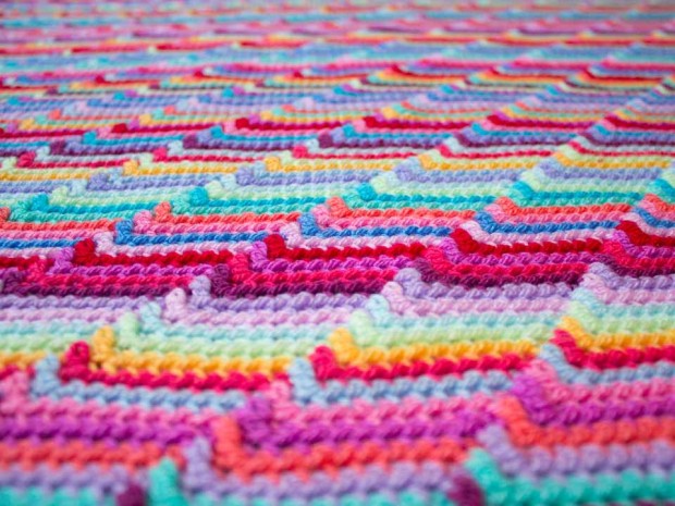 Fiber Flux: Colorful Blankets! 12 Free Crochet Patterns...