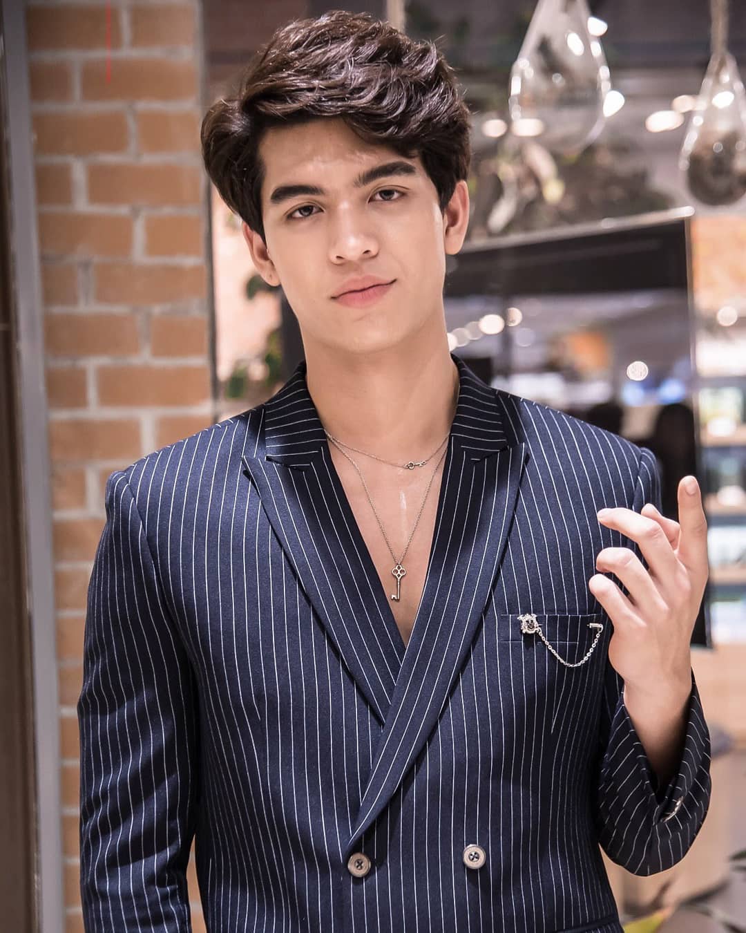 me wuv you: Joss Wayar Saengngoen Profile and Facts