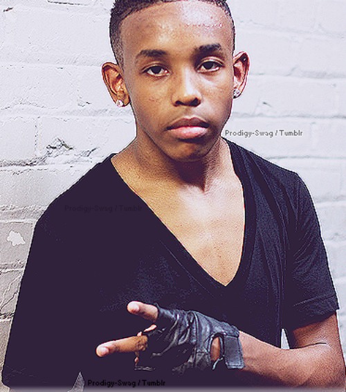 She SO Mindless: prodigy's bio and fam