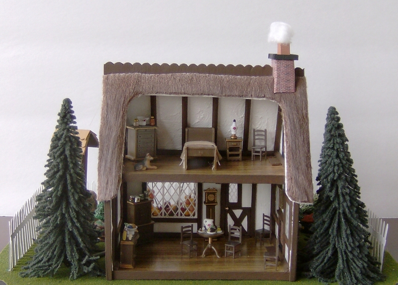 More Minis Dollhouses: Quarter Scale Dollhouse Projects