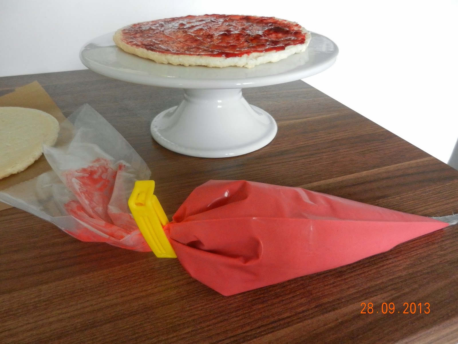 Cahier sucré: Dacquoise coco fruits rouges de Christophe Michalak