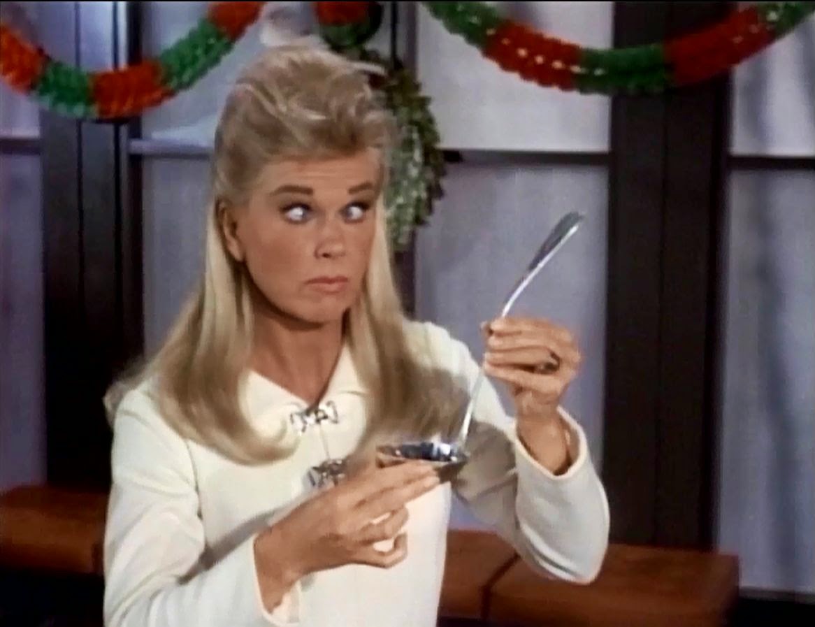 Thrilling Days of Yesteryear: Doris Day(s) #39: “A Two-Family Christmas ...