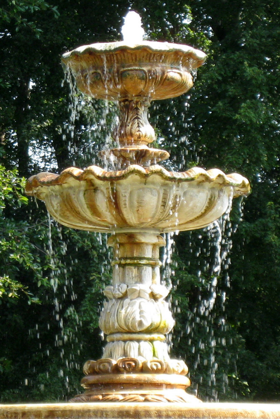 OBSERVATIONS WORKSHOP: OVERFLOWING VESSELS OF CLAY