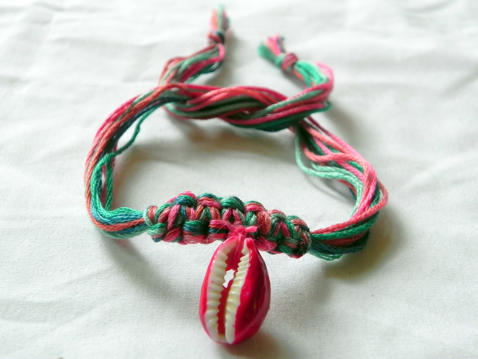 Smart n Snazzy: DIY ~ Shell Bracelets