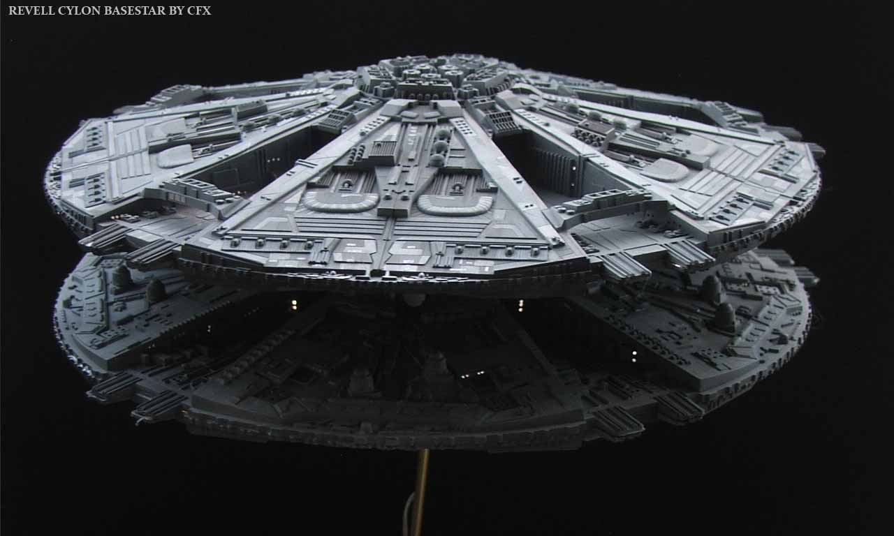 illumination5: Revell Cylon Basestar