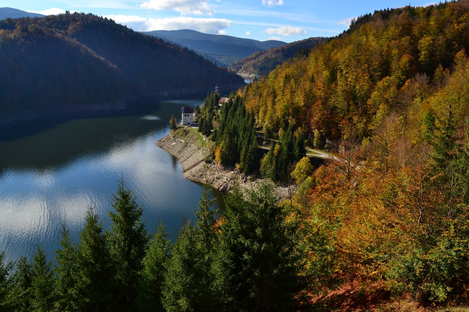 Valea Draganului, o zona de poveste - Prin Lume Prin Gânduri