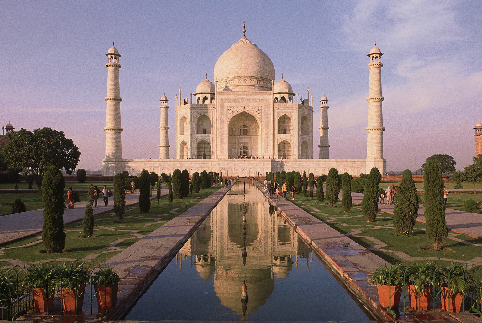 World Wide Tourism Places: The Taj Mahal