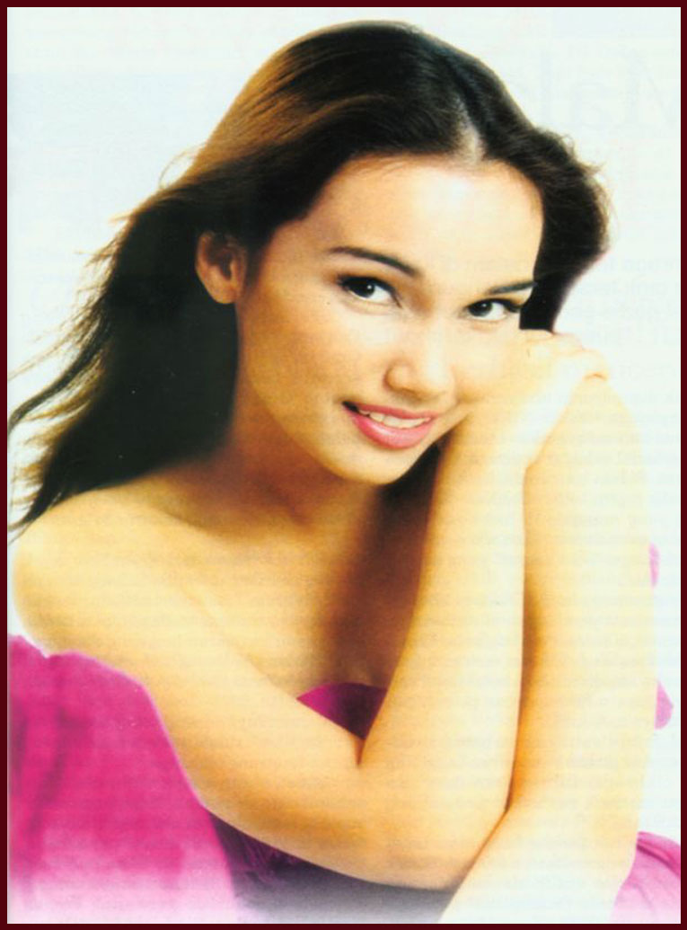 Anak Nusantara: Feby Febiola Sensual Swimsuit